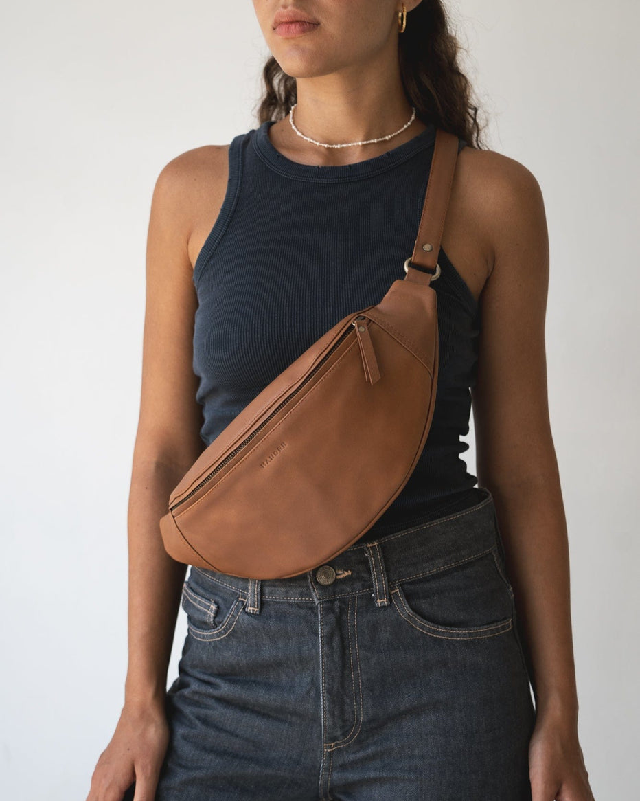 MANDRN | The Atlas- Tan Leather Fanny Pack