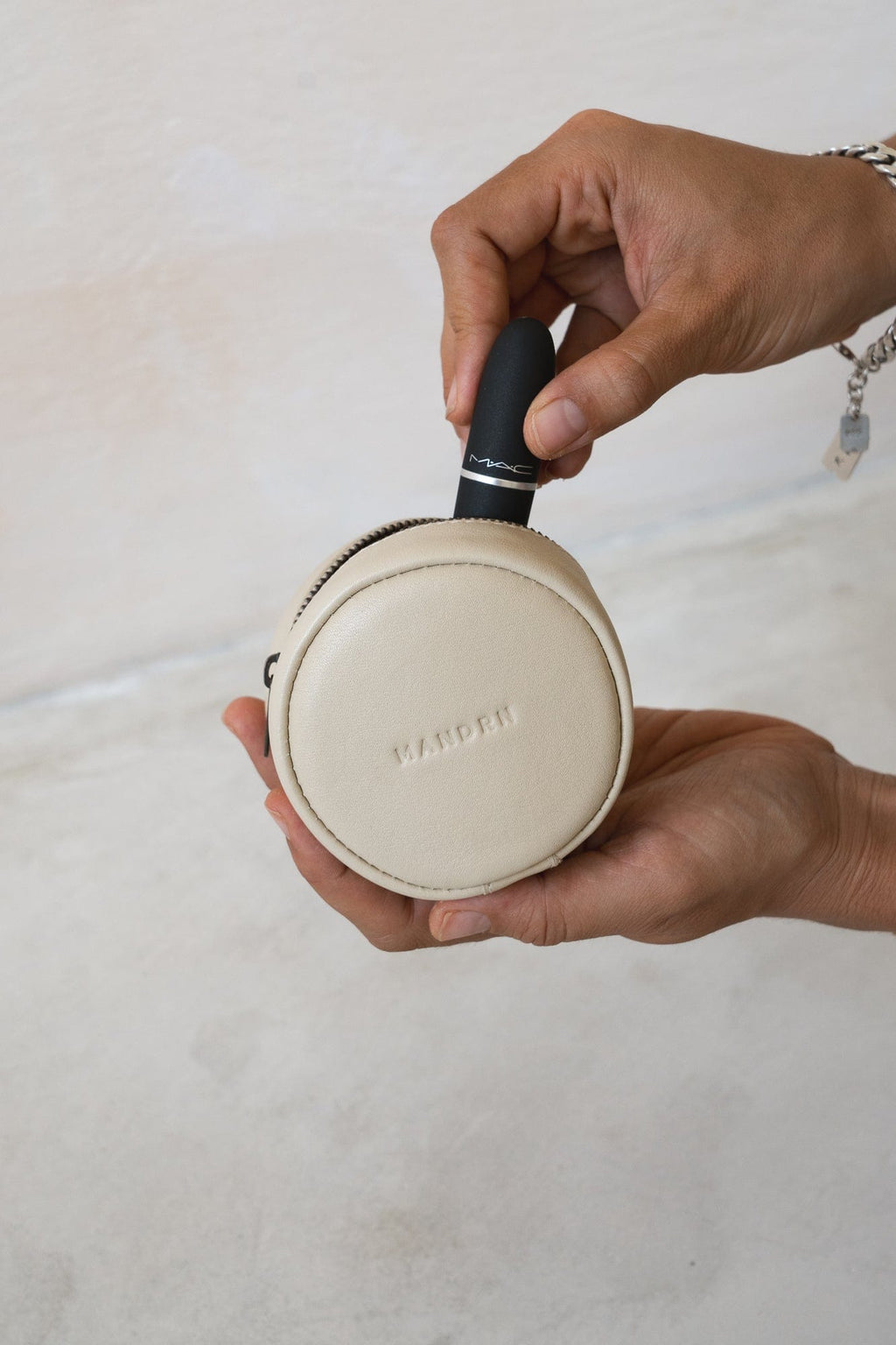 MANDRN | The Rover - Bone Leather Circle Pouch