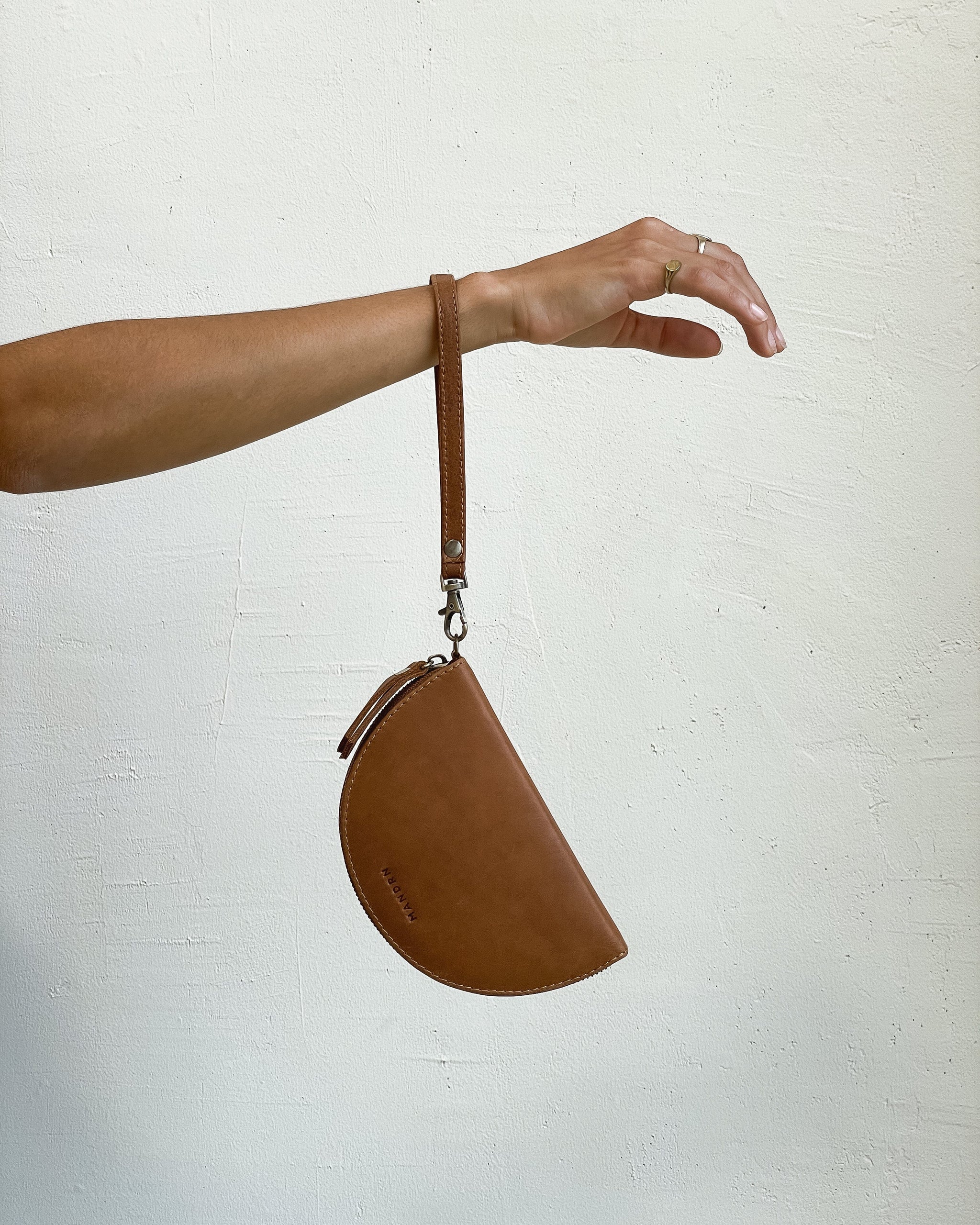 MANDRN | The Wedge - Tan Zipped Leather Wallet